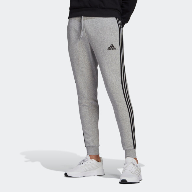 ADIDAS MEN'S ESSENTIALS FLEECE FITTED 3-STRIPES JOGGERS kelnės