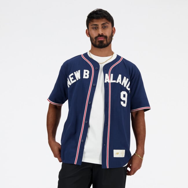 NEW BALANCE MEN'S SPORTSWEAR GREATEST HITS BASEBALL JERSEY marškinėliai
